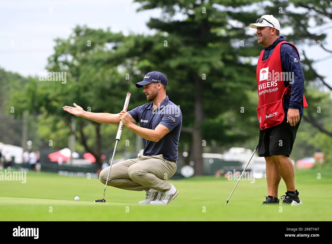 Cromwell CT, USA. 22nd June, 2023. Wyndham Clark studies his putt on ...