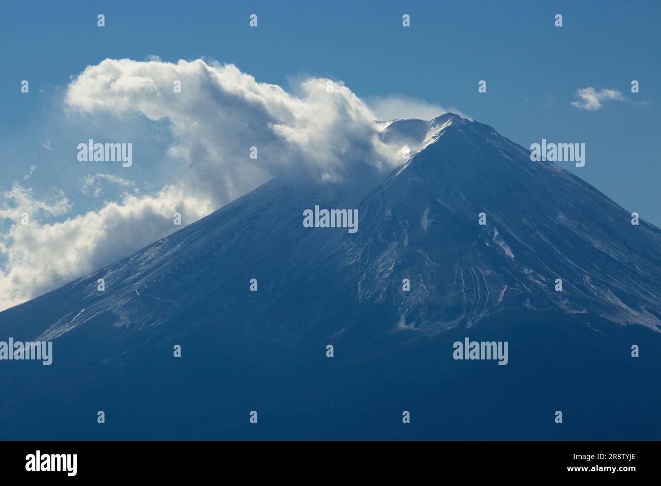 Sunny weather mount fuji hi-res stock photography and images - Alamy