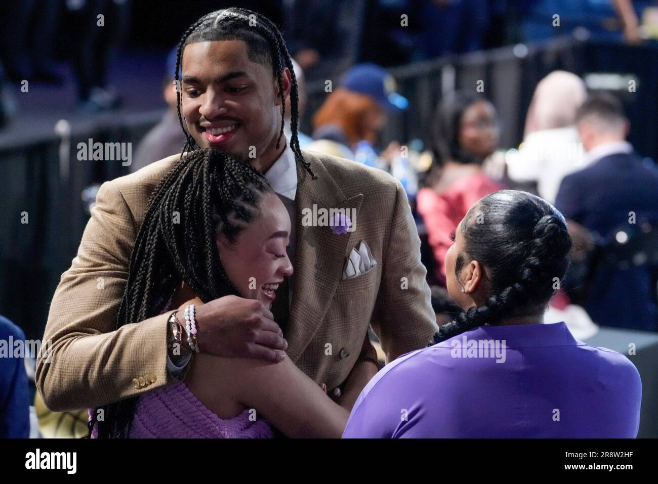 Jett Howard hugs family and friends after being selected 11th overall ...