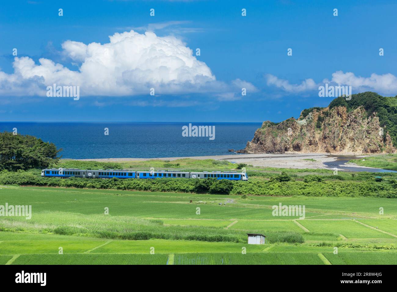 Resort shirakami train hi-res stock photography and images - Alamy