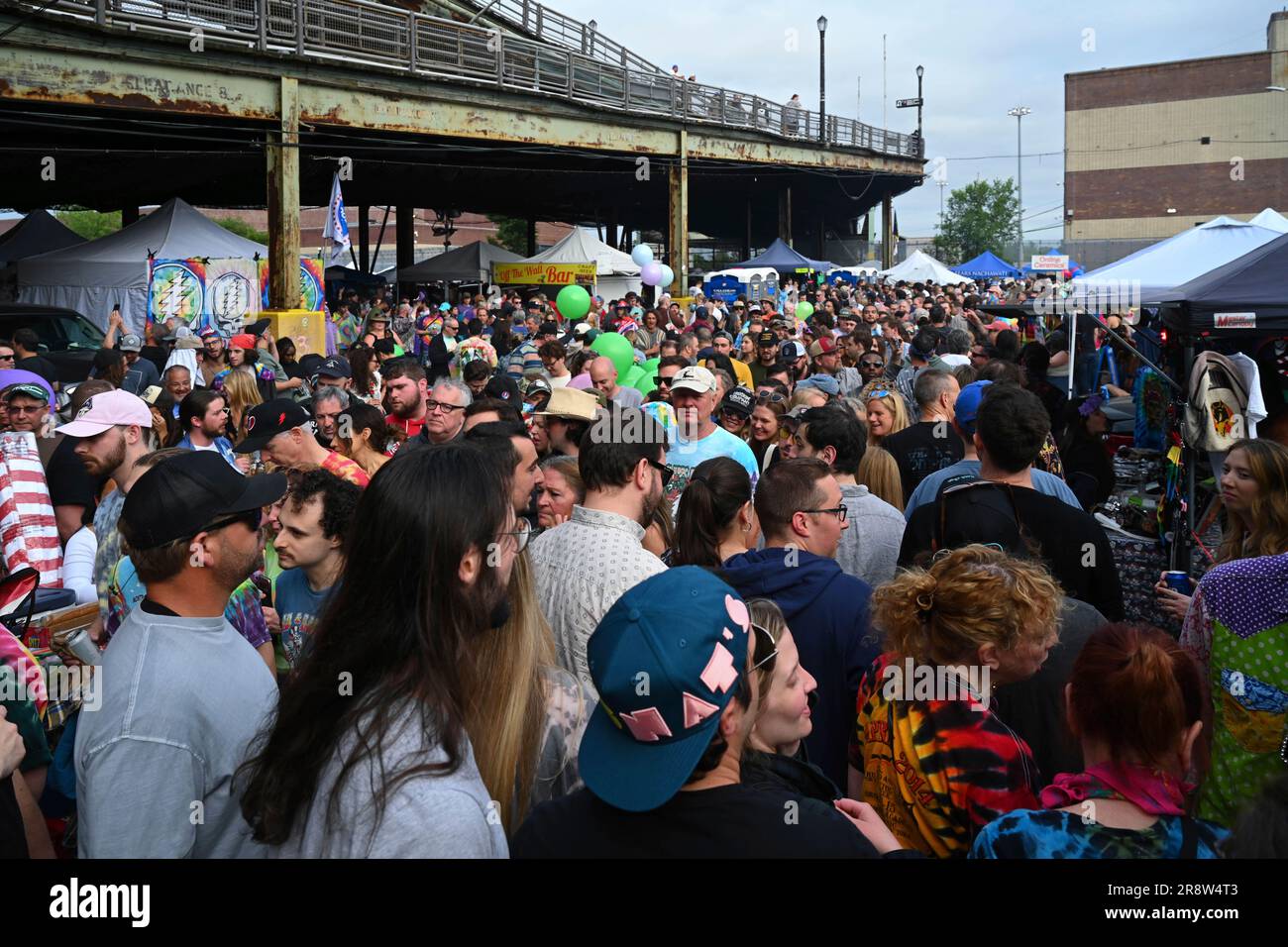 Shakedown Street Sales