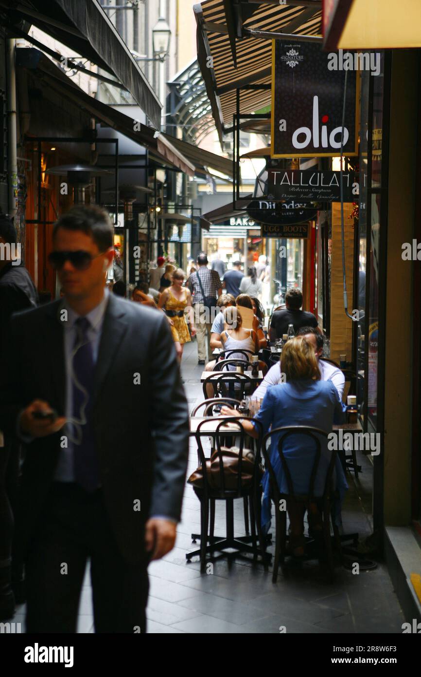 an old downtown alleyway in Melbourne Stock Photo - Alamy