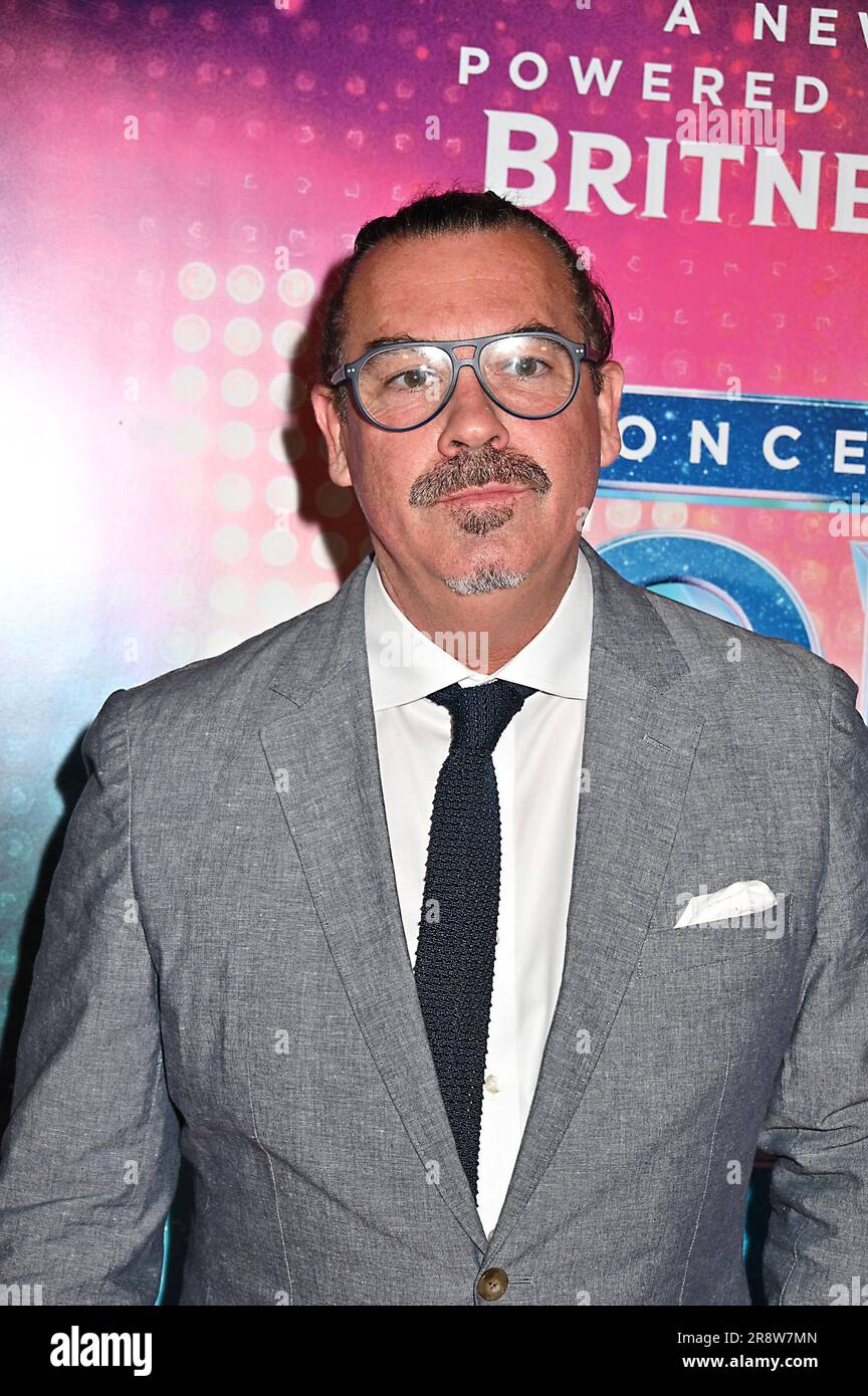 Duncan sheik hi-res stock photography and images - Alamy