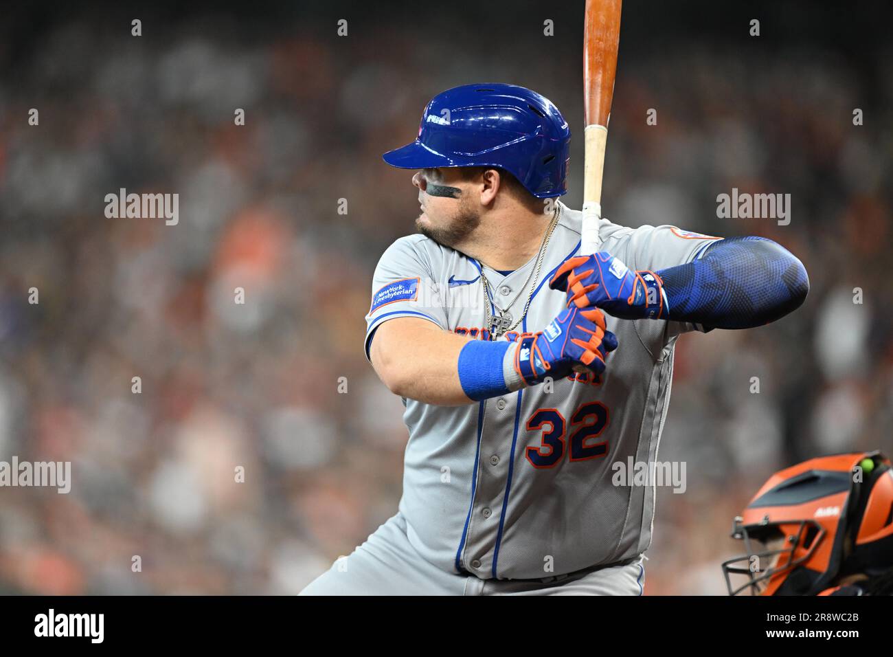 New York Mets designated hitter DANIEL VOGELBACH (32) batting in the ...