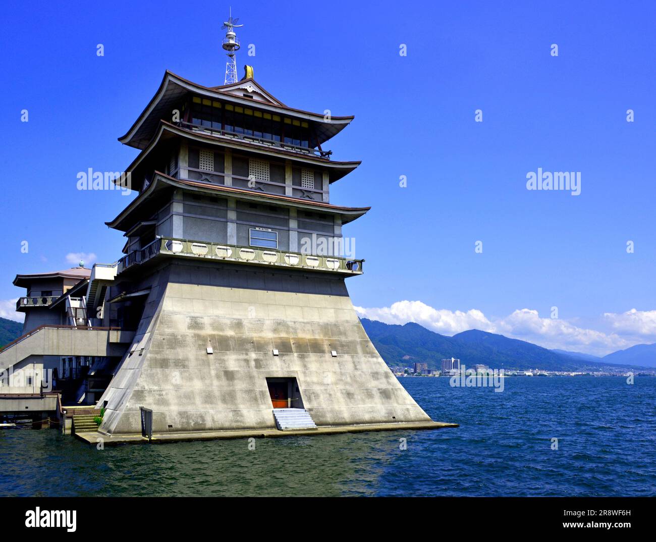 Lake biwa culture center hi-res stock photography and images - Alamy