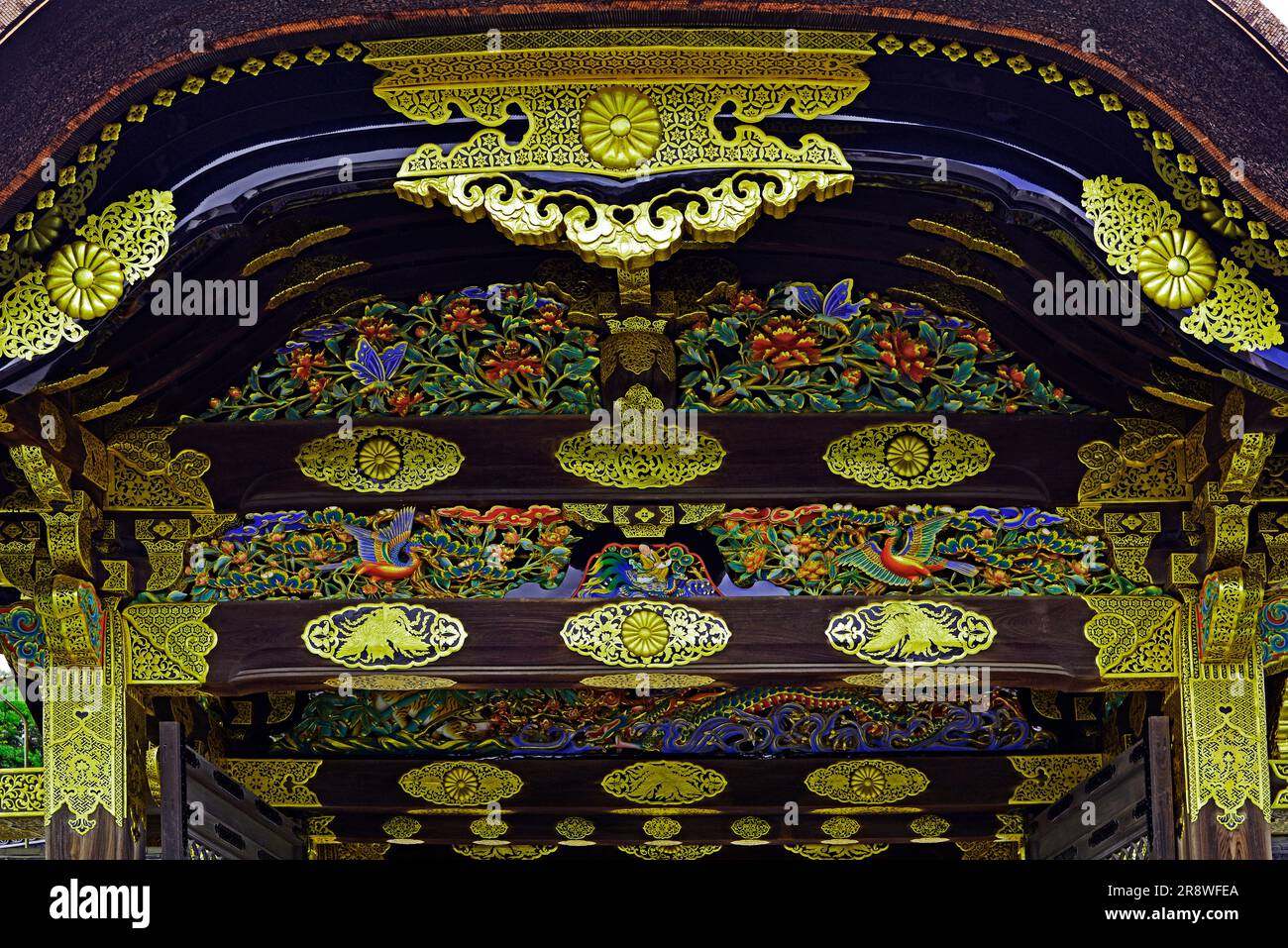 Main building nijojo castle kyoto hi-res stock photography and images ...