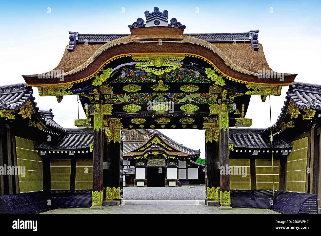 Main building nijojo castle kyoto hi-res stock photography and images ...