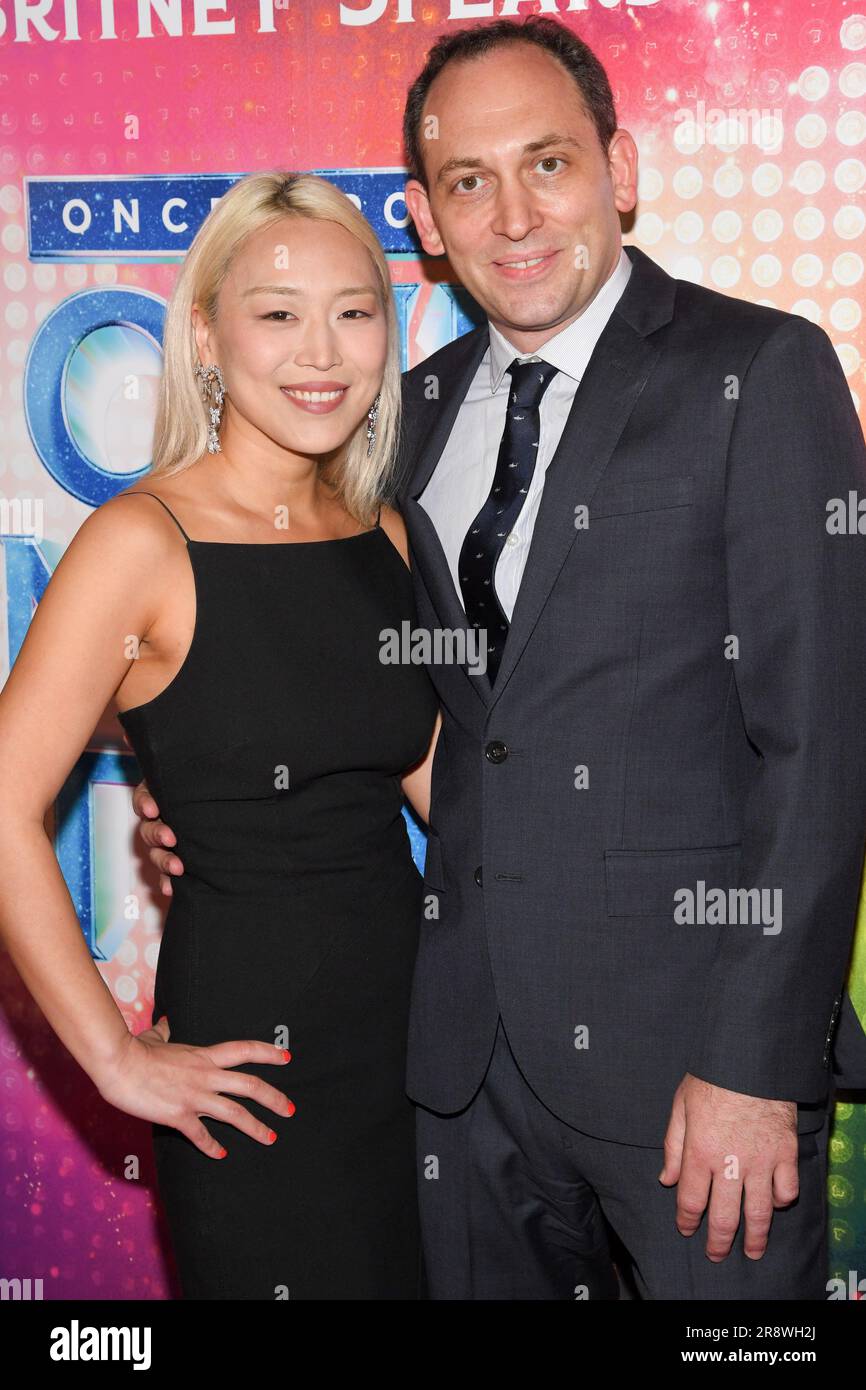 Matt stine hi-res stock photography and images - Alamy