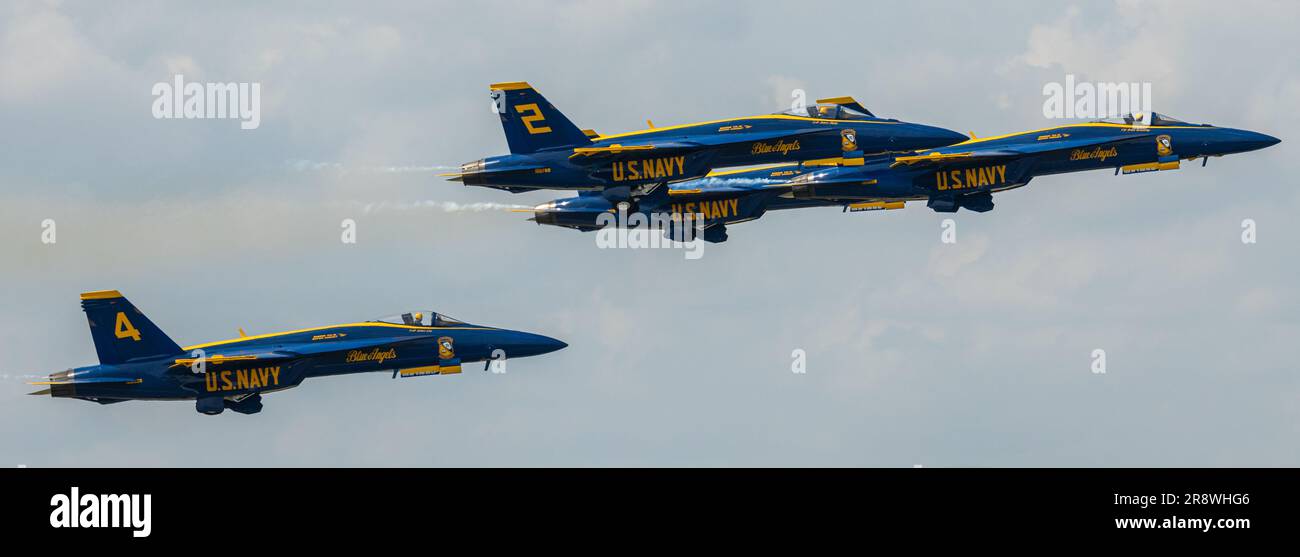 The amazing jets flying overhead Stock Photo - Alamy