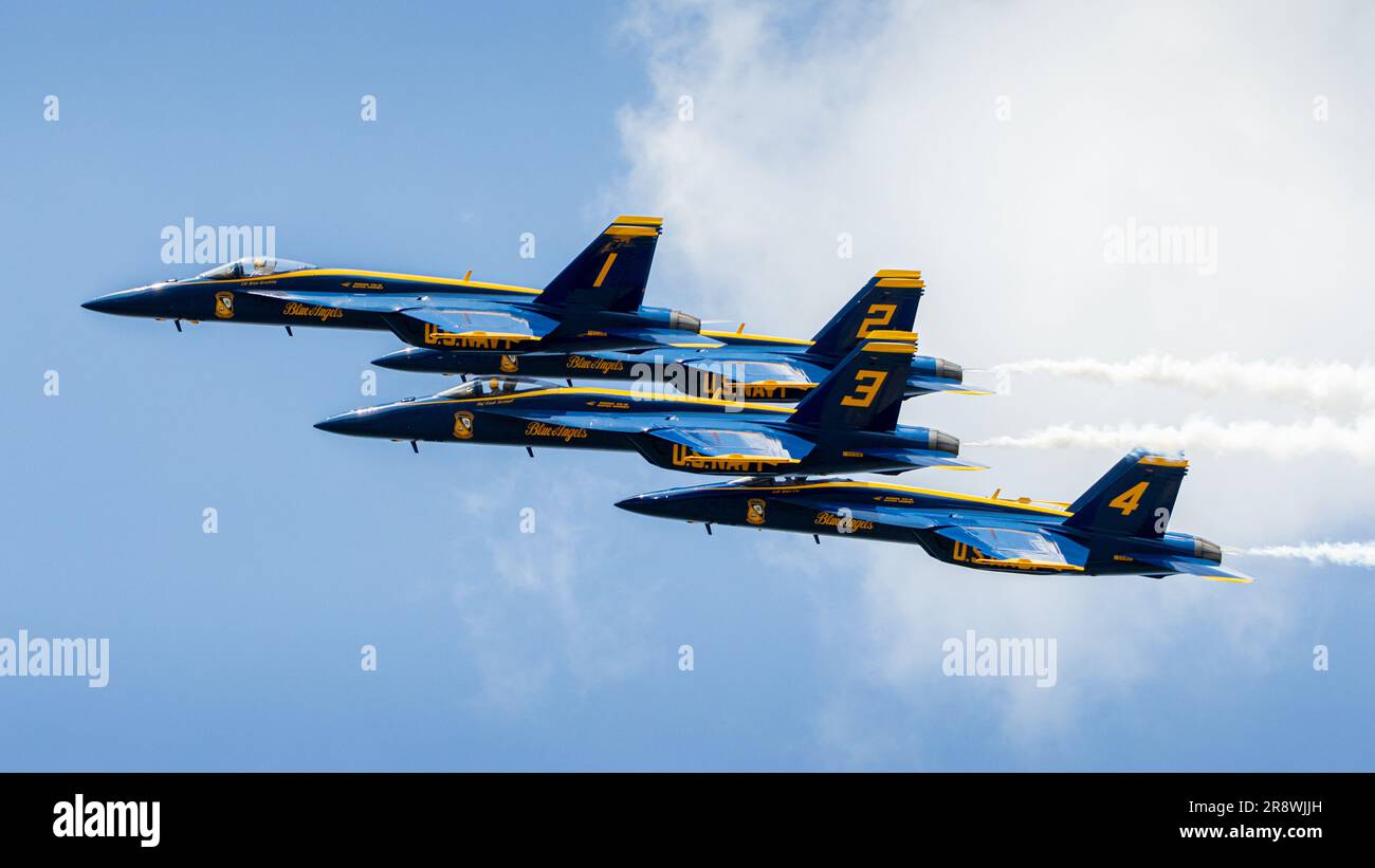 The amazing jets flying overhead Stock Photo - Alamy