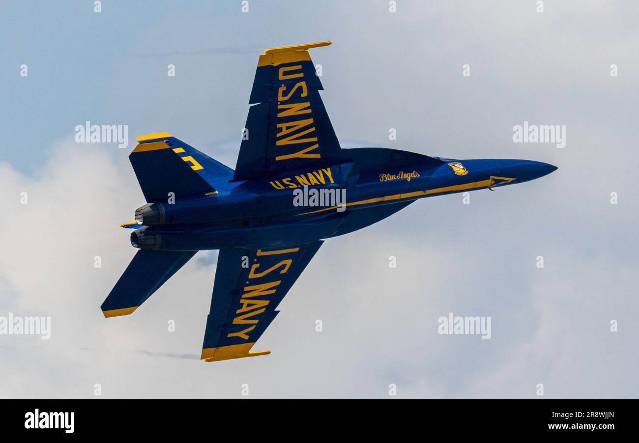 The amazing jets flying overhead Stock Photo - Alamy