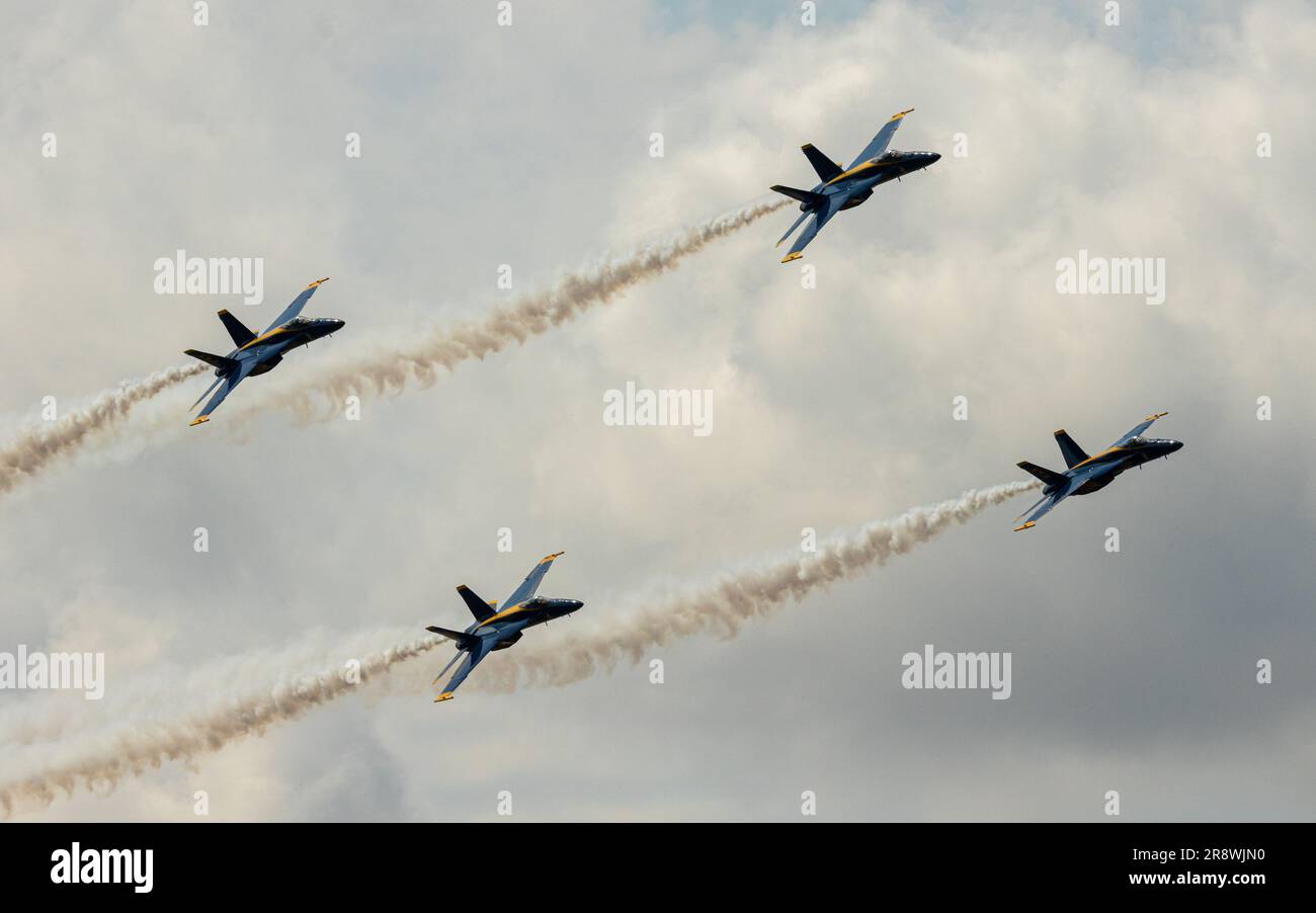 The amazing jets flying overhead Stock Photo - Alamy