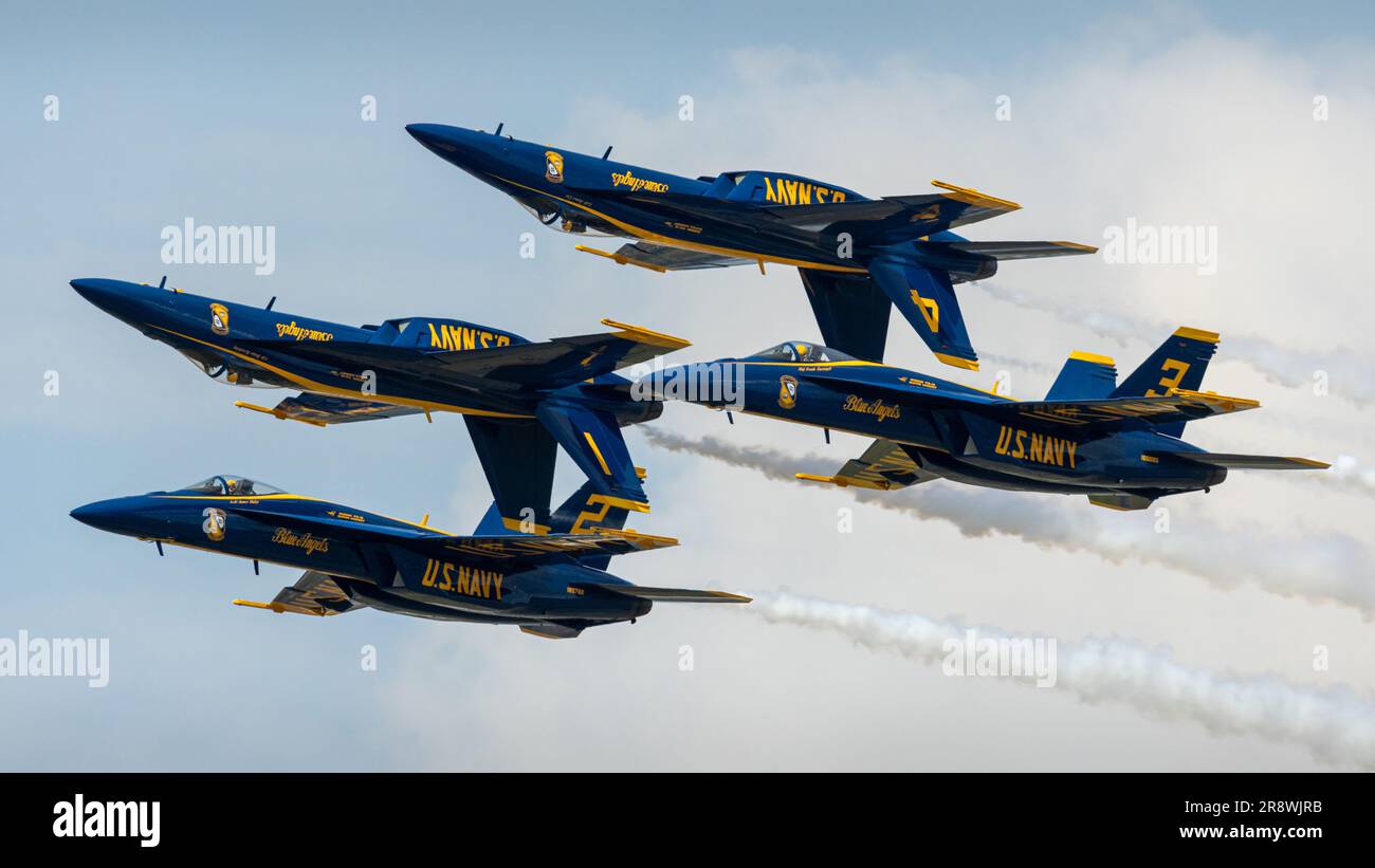 The amazing jets flying overhead Stock Photo - Alamy