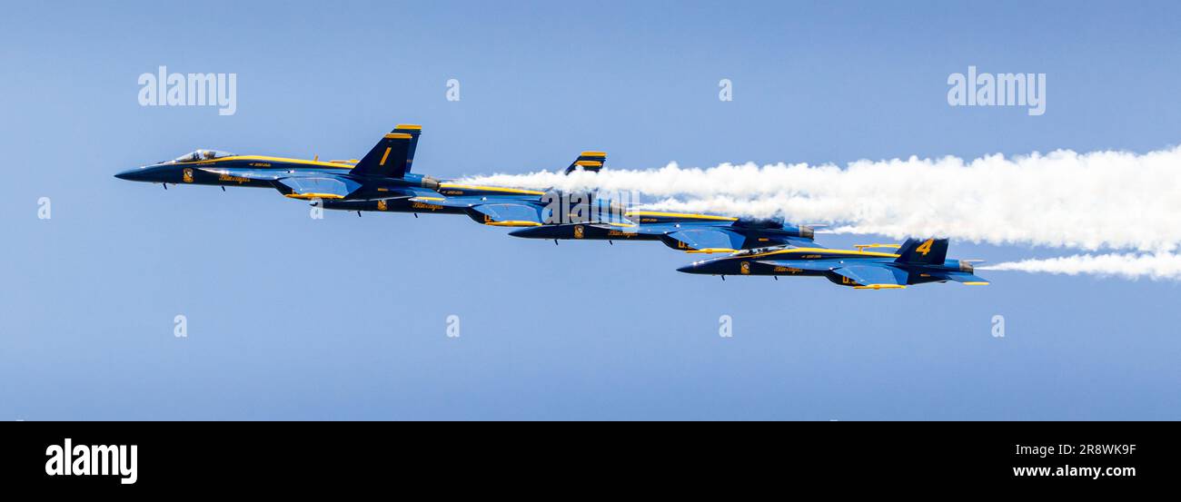 The amazing jets flying overhead Stock Photo - Alamy