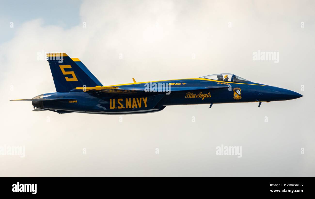 The amazing jets flying overhead Stock Photo - Alamy