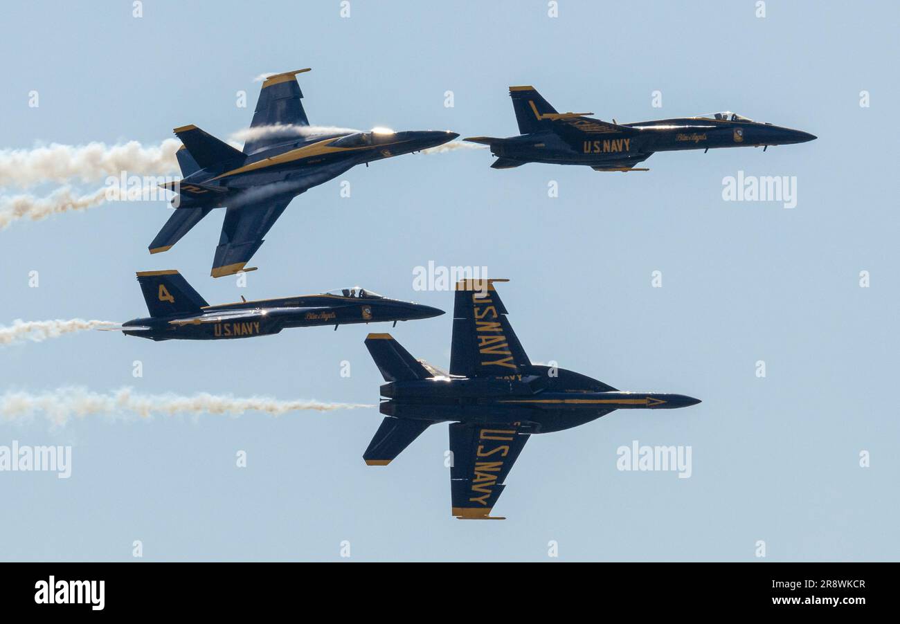 The amazing jets flying overhead Stock Photo - Alamy