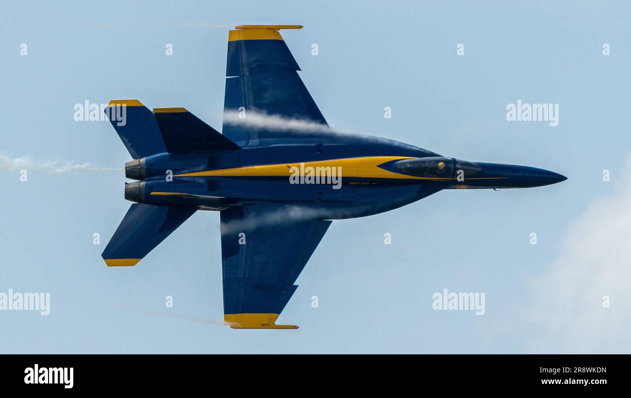 The amazing jets flying overhead Stock Photo - Alamy
