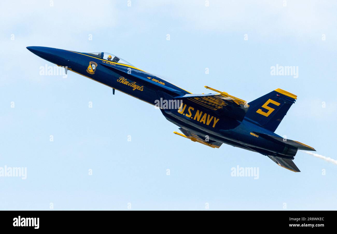 The amazing jets flying overhead Stock Photo - Alamy