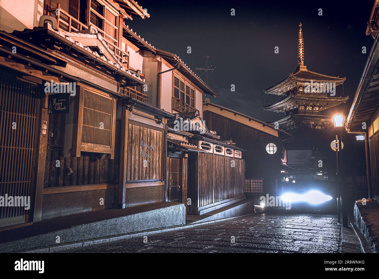 Pathway in the middle of buildings in Kyoto in Japan Stock Photo - Alamy