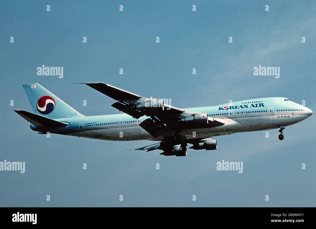 Korean Air 747 300