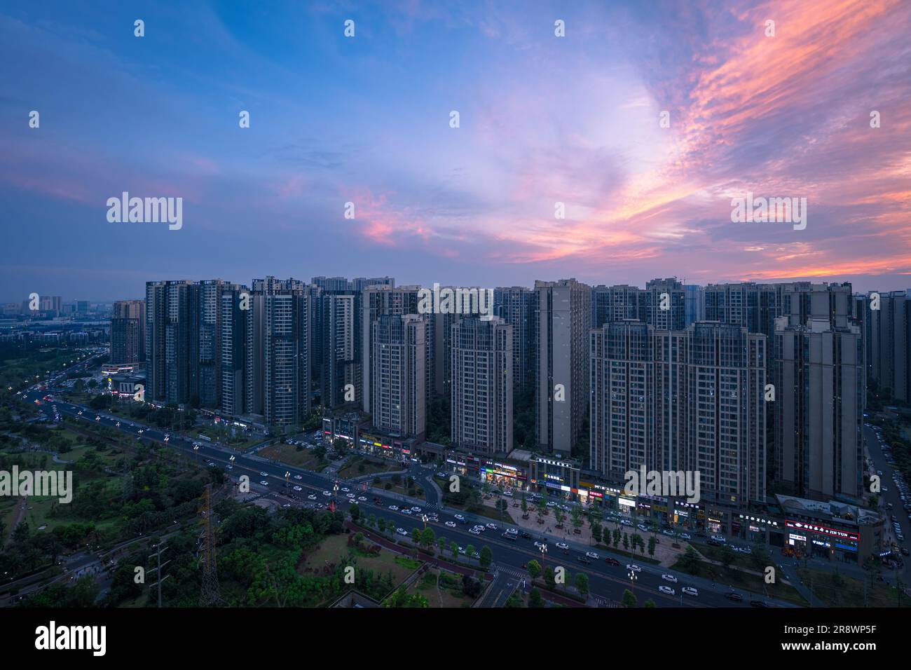 The city of Chengdu at dusk Stock Photo - Alamy