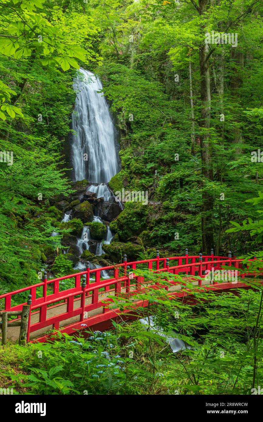 100 waterfalls of japan hi-res stock photography and images - Alamy