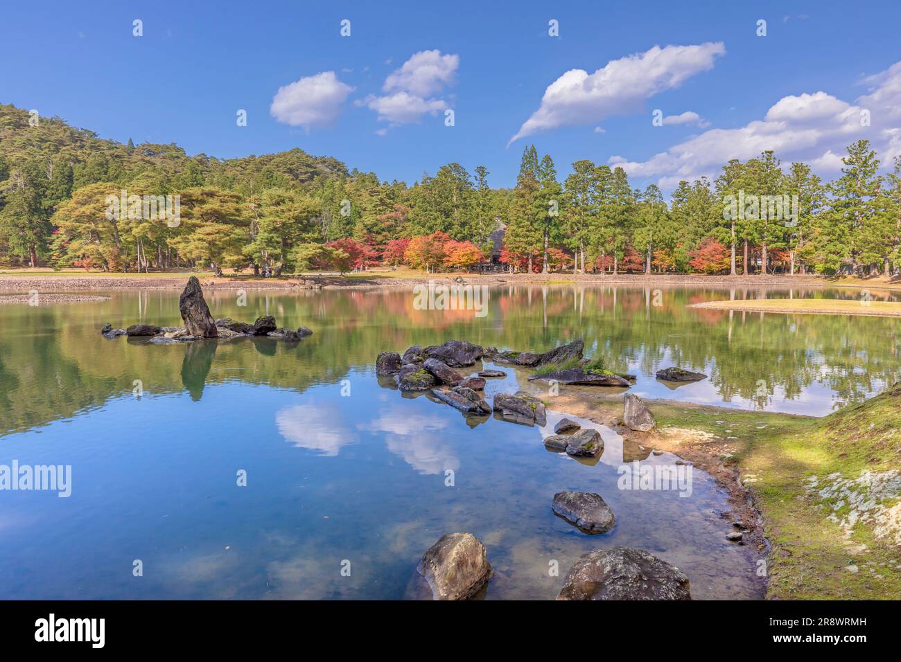 Motsu-ji Temple in Autumn Stock Photo - Alamy