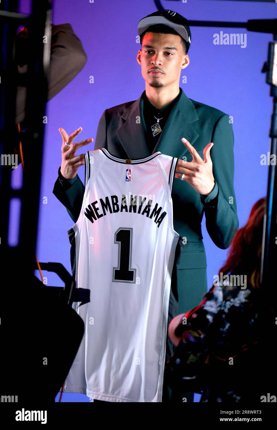 Victor wembanyama draft hi-res stock photography and images - Alamy