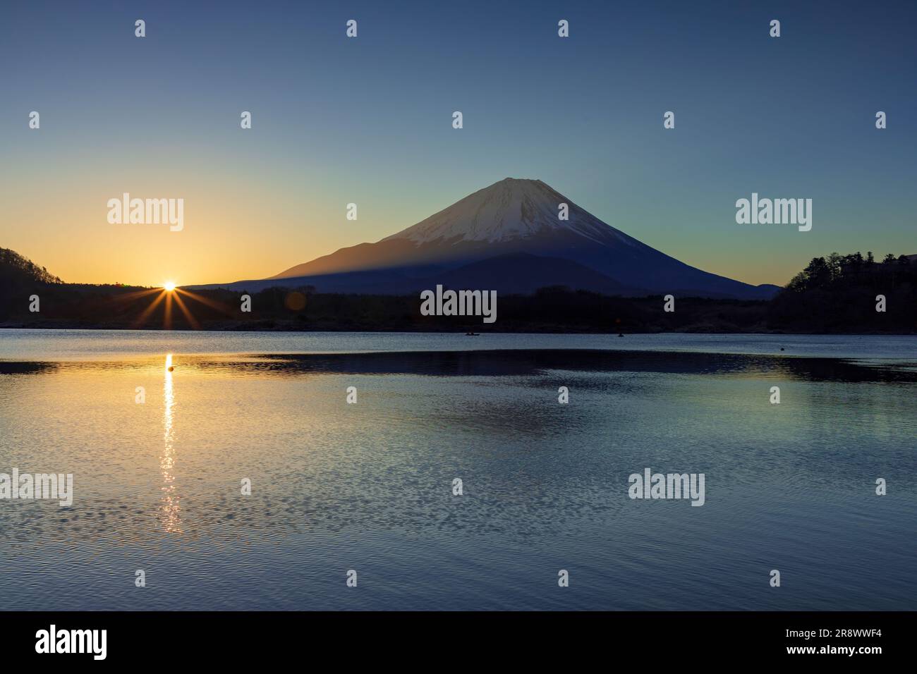 Winter morning japan hi-res stock photography and images - Alamy
