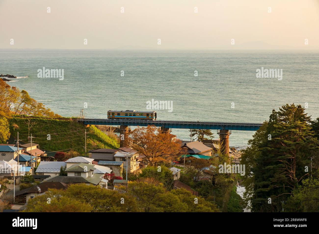 Japan gono train hi-res stock photography and images - Alamy