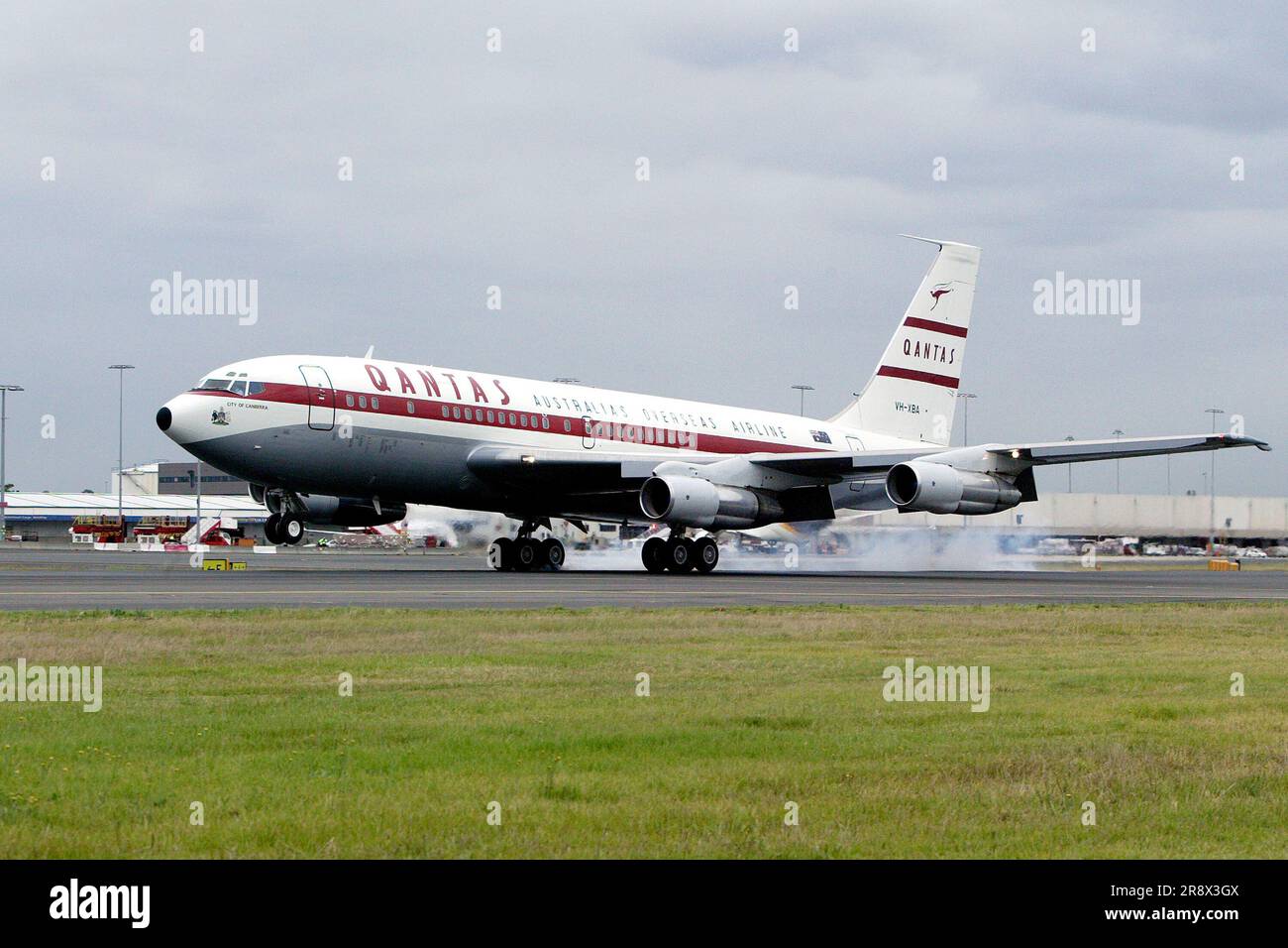 The first Qantas jet, a Boeing 707 from 1959, returns to Australia in ...