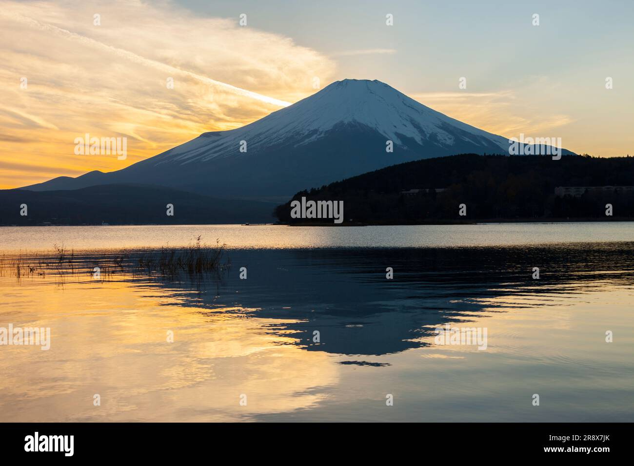 Mt. Fuji sunset Stock Photo - Alamy