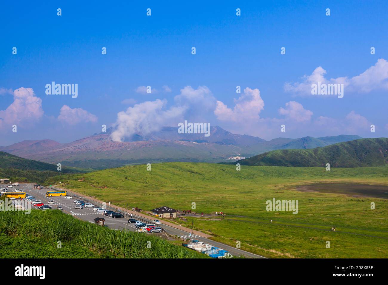 Mount Asosan Nakadake crater and Aso kusasenri Stock Photo - Alamy