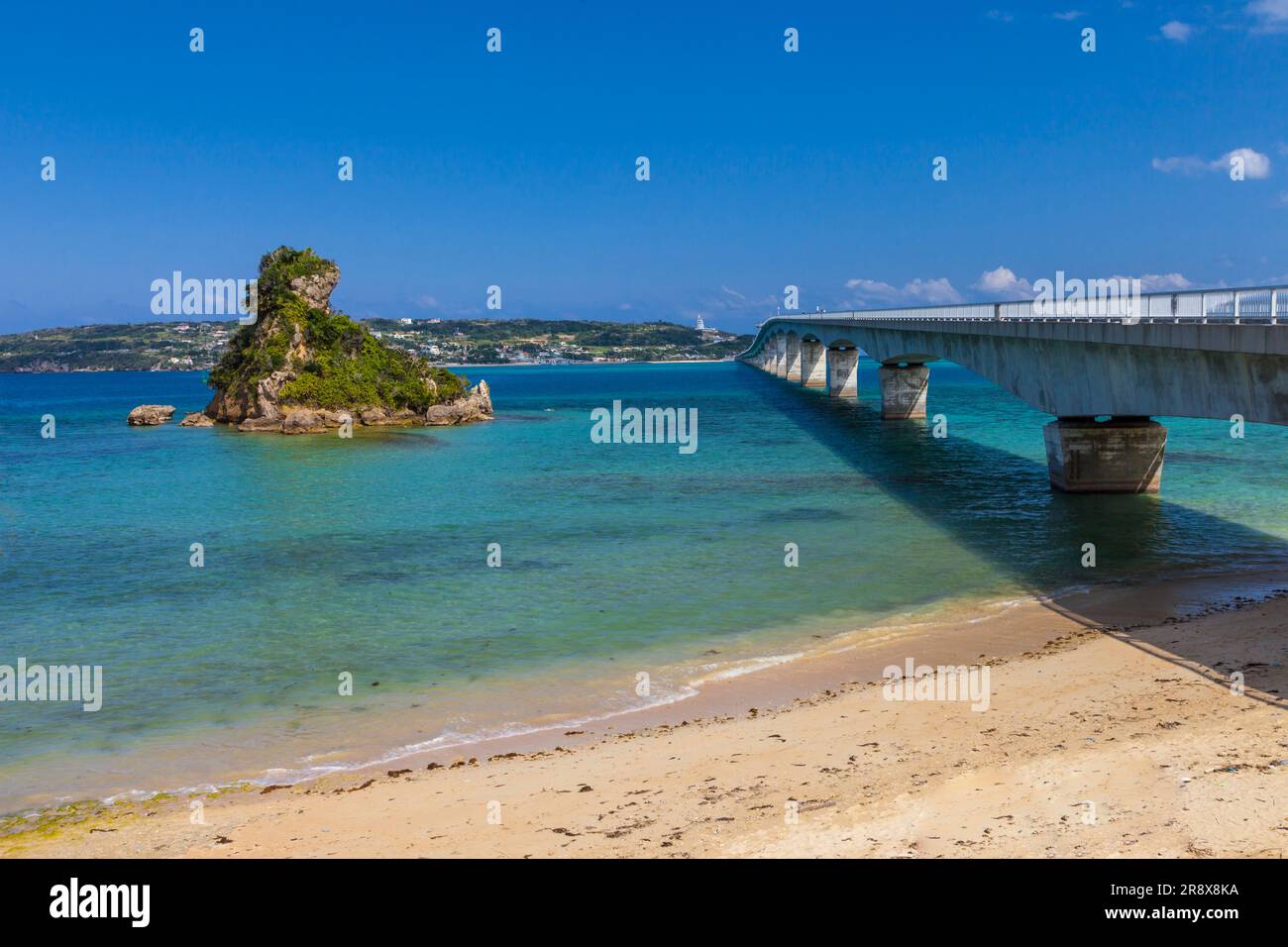 Okinawa beach kouri bridge hi-res stock photography and images - Alamy