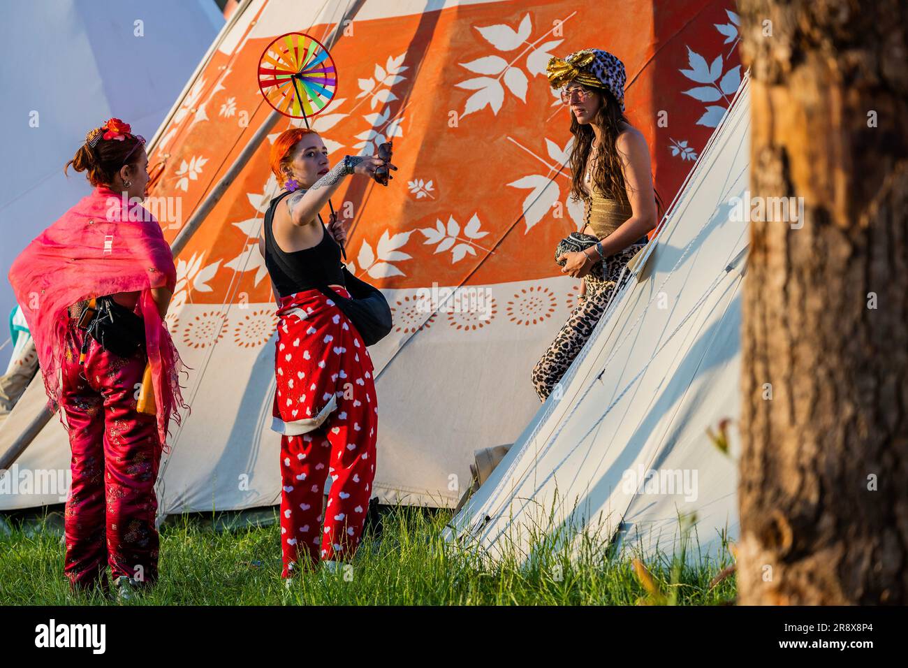 Teepee glastonbury hi-res stock photography and images - Alamy