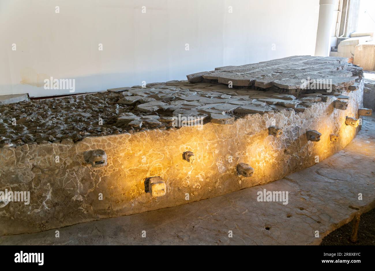 El Cuauhxicalco altar platform building, archaeological site and museum ...