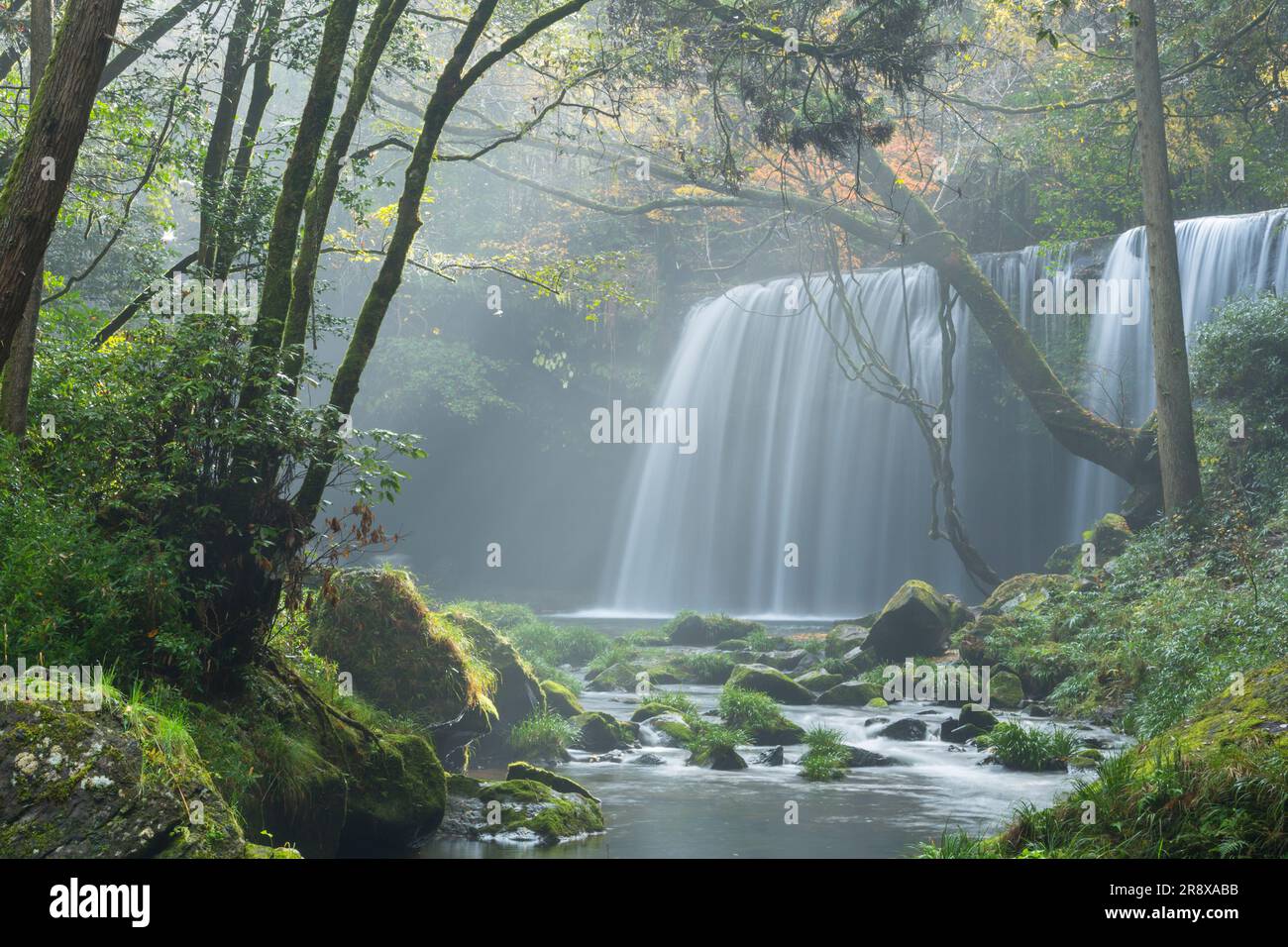 Kumamoto prefecture, japan waterfall hi-res stock photography and ...