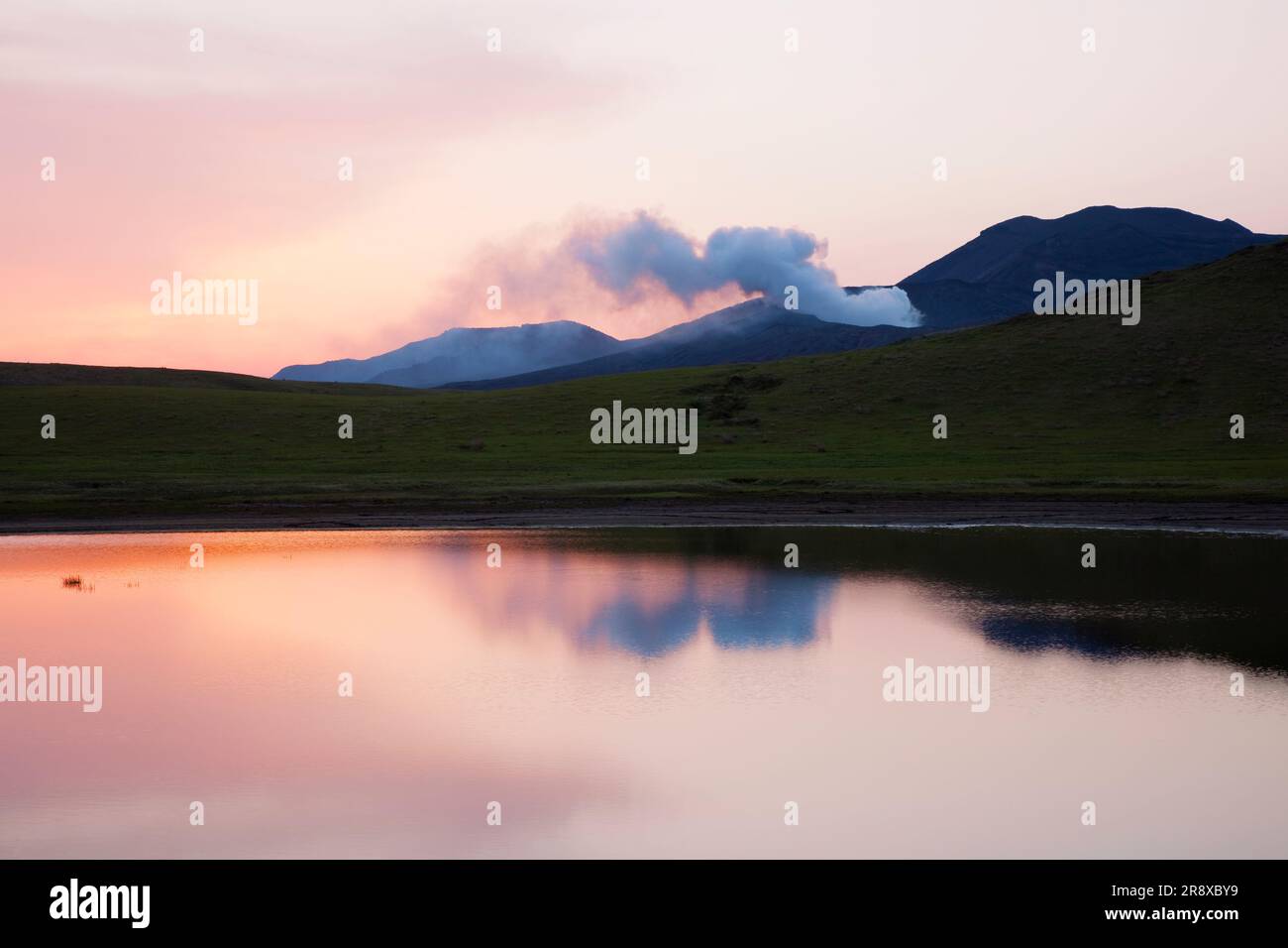 Mount Asosan Nakadake crater and Aso kusasenri Stock Photo - Alamy