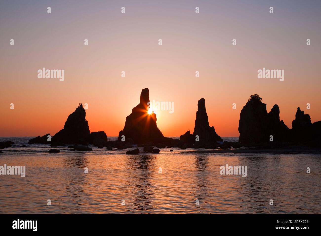 Morning sun and Hashikui rocks Stock Photo - Alamy