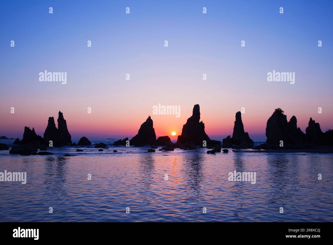 Morning sun and Hashikui rocks Stock Photo - Alamy