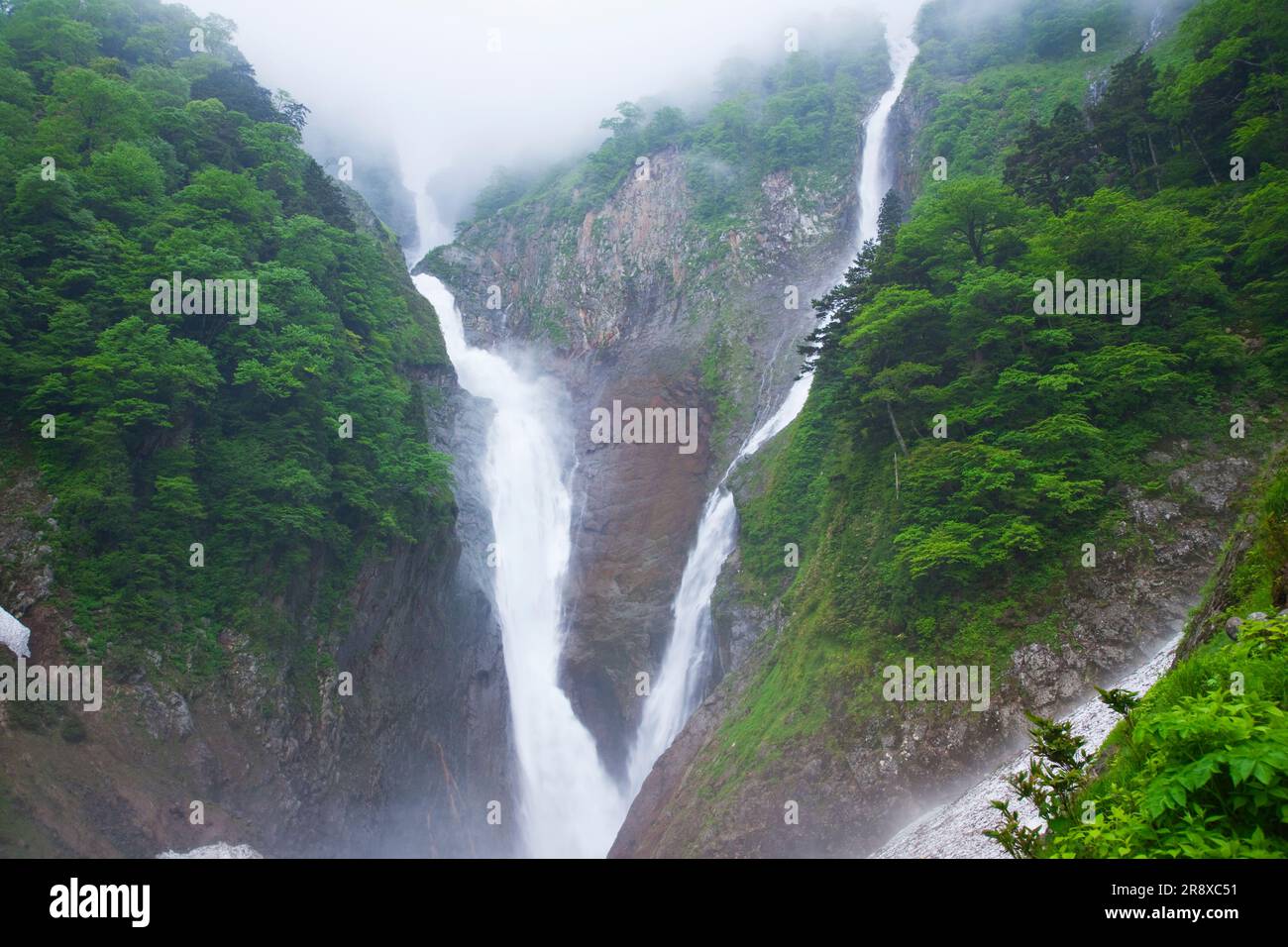 Shomyo falls hi-res stock photography and images - Alamy
