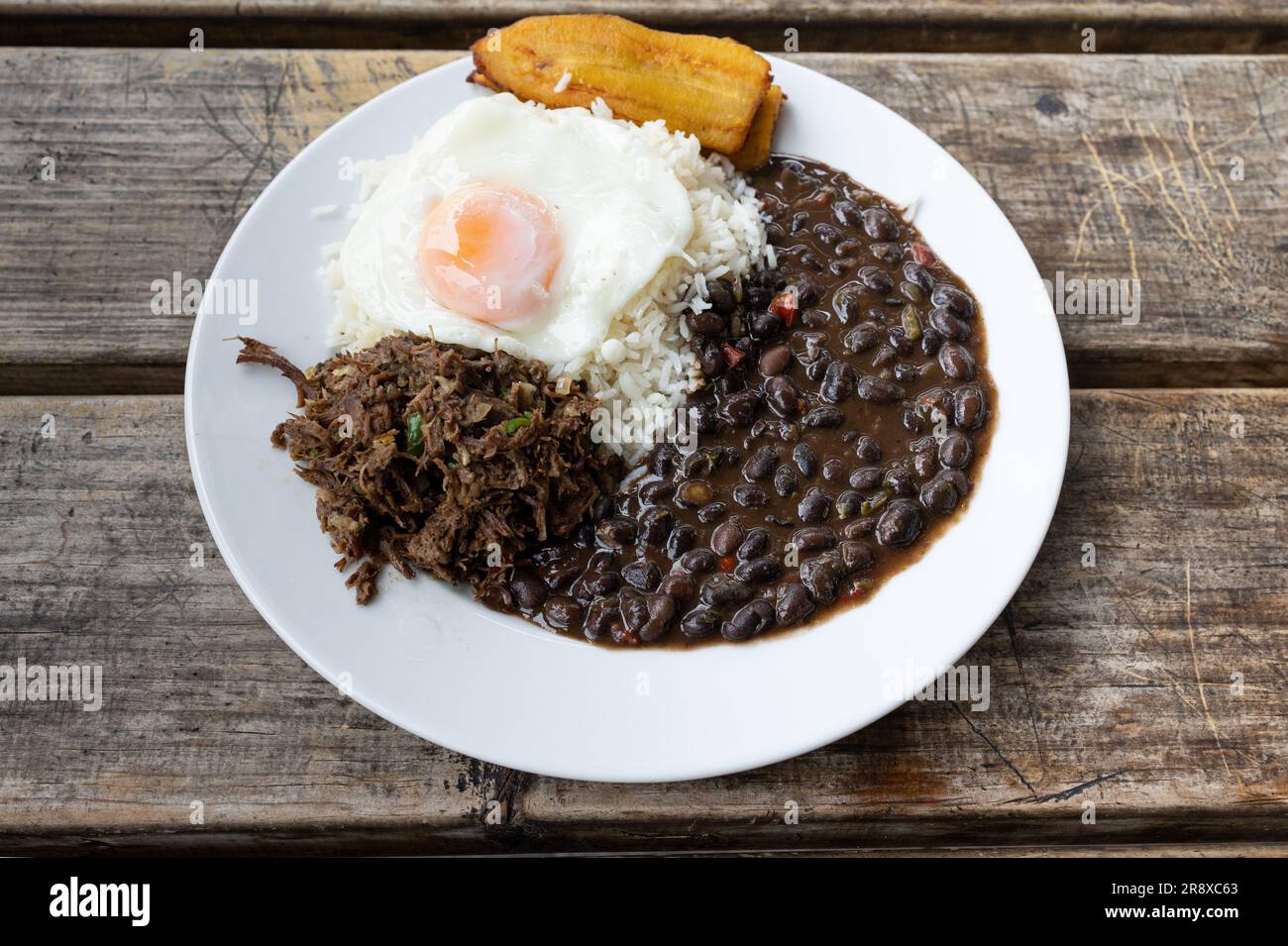 Pabellon criollo venezuela hi-res stock photography and images - Alamy