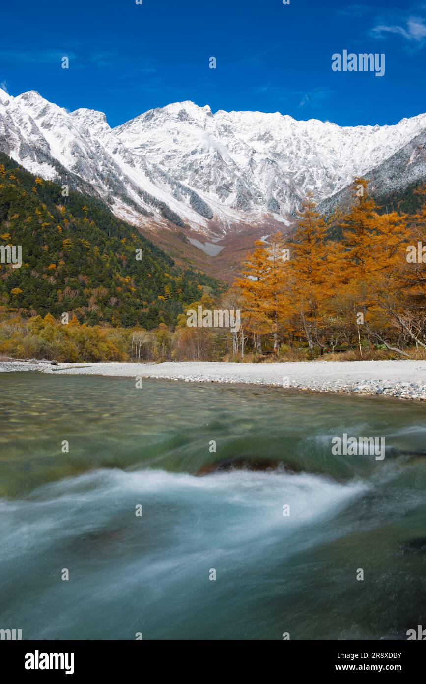Azusagawa river hotaka mountains hi-res stock photography and images ...