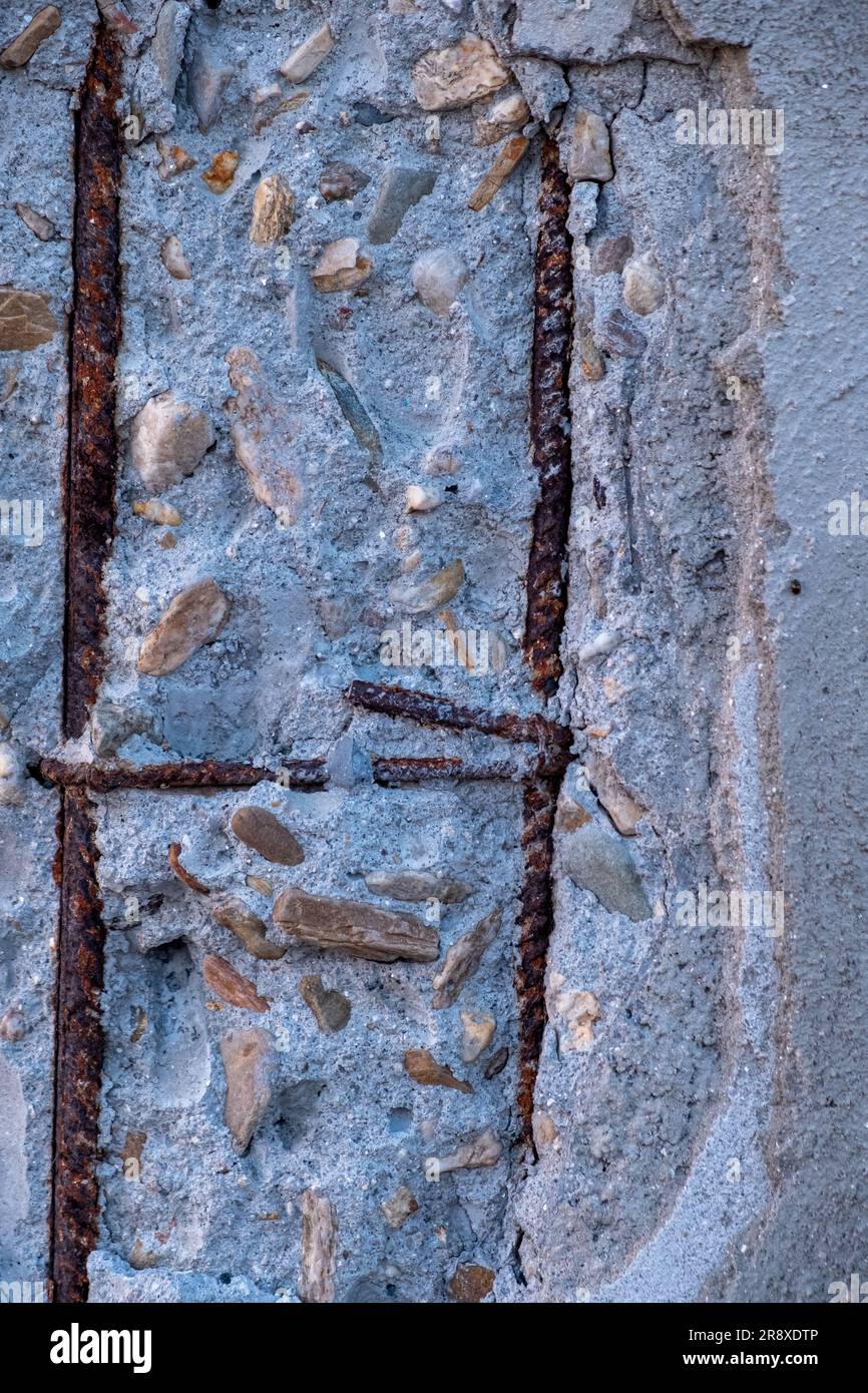 detail of a reinforced concrete column Stock Photo - Alamy
