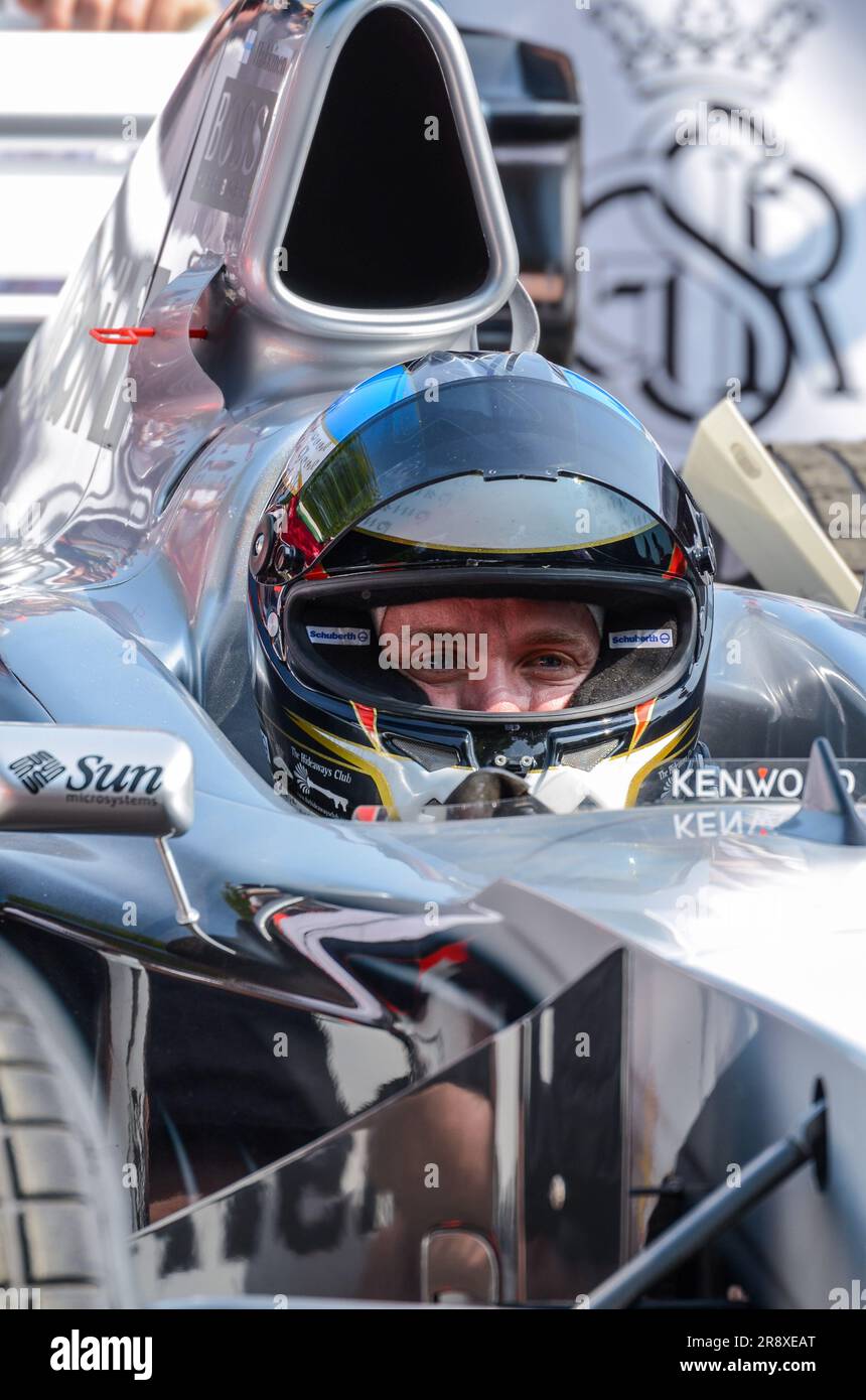 Formula 1 race car driver hi-res stock photography and images - Alamy