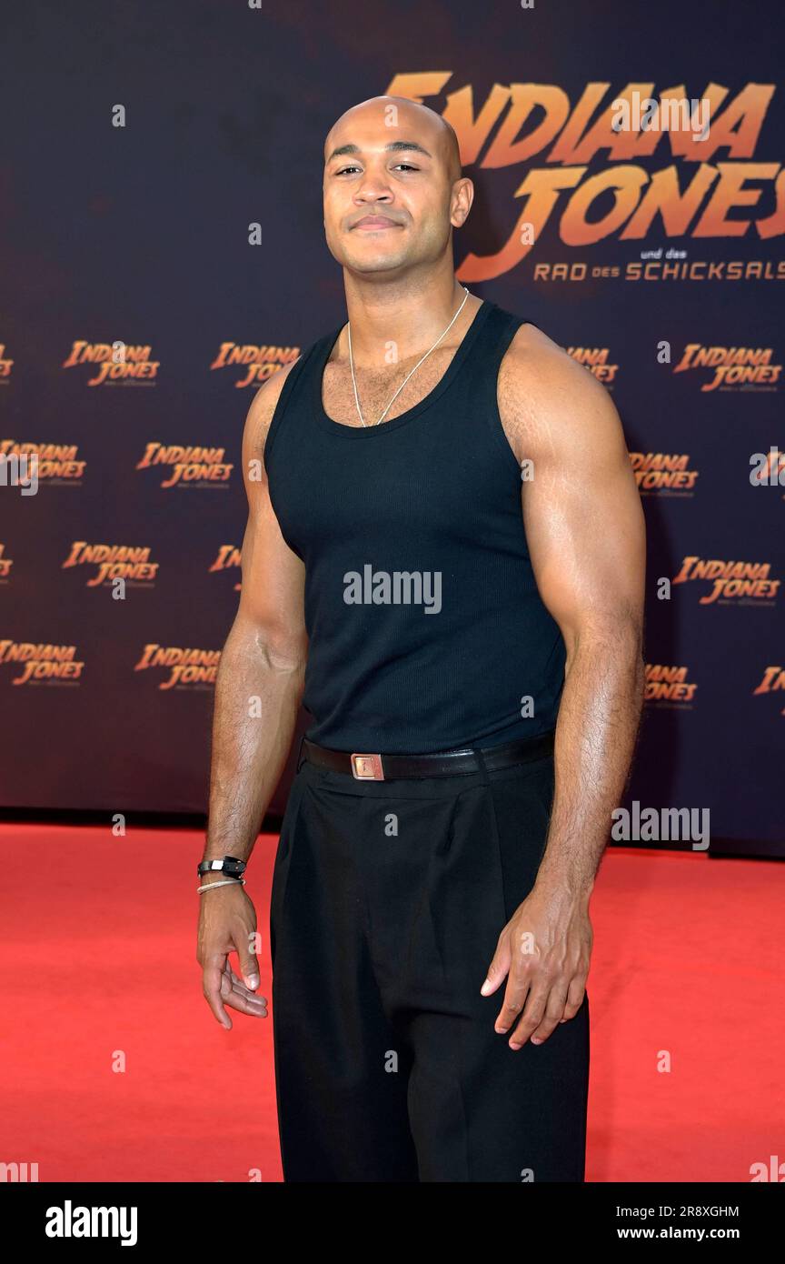 Malick Bauer bei der Premiere des Kinofilms 'Indiana Jones and the Dial of Destiny / Indiana ...