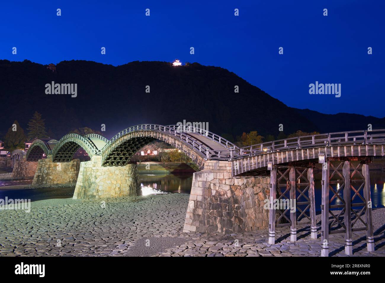 Kintai Bridge night view Stock Photo - Alamy