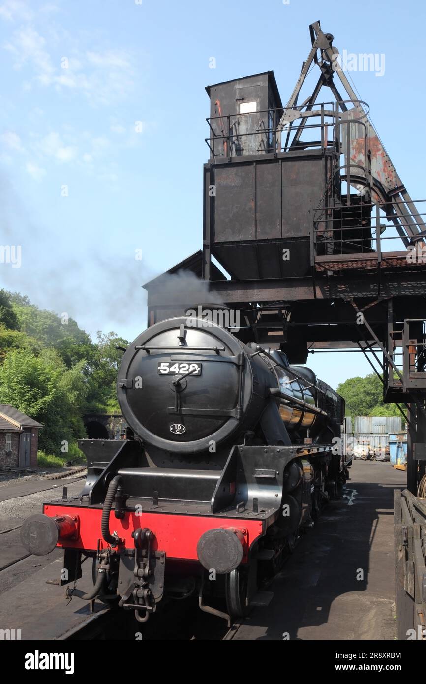 Black 5 steam locomotive hi-res stock photography and images - Alamy