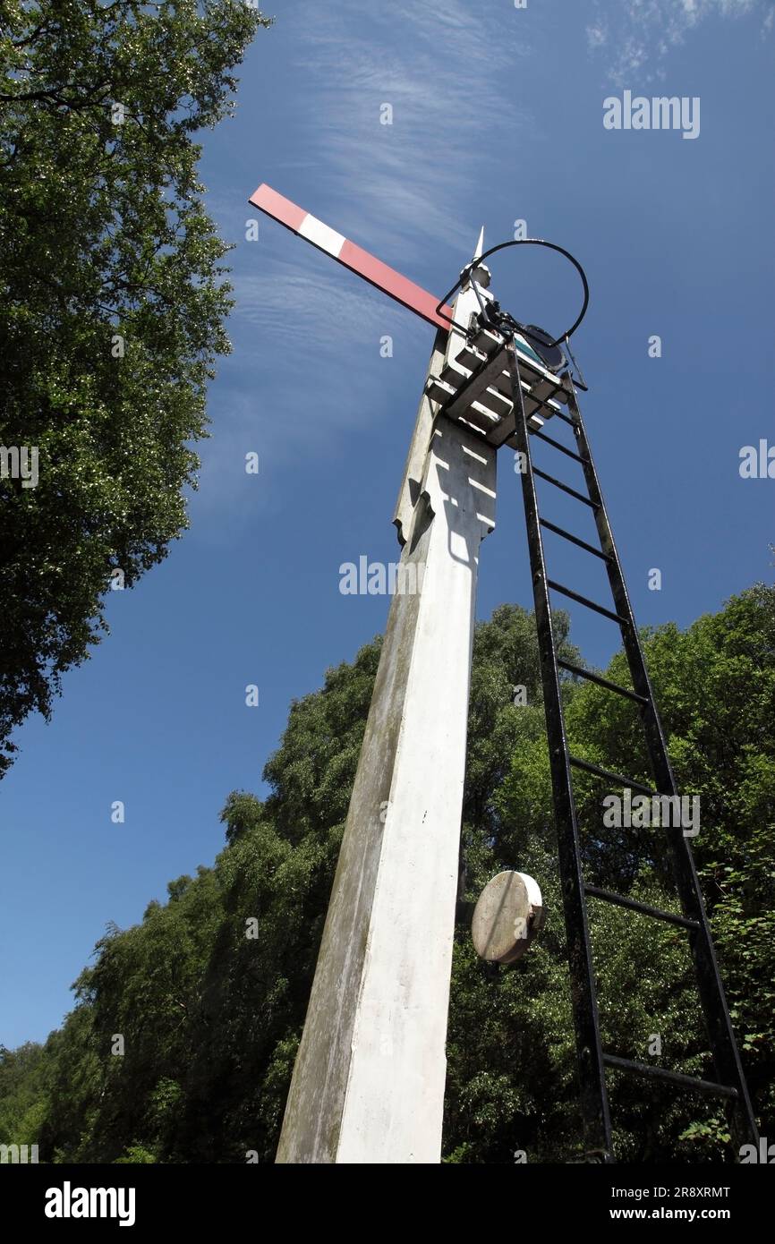 "Home" railway semaphore signal Stock Photo - Alamy