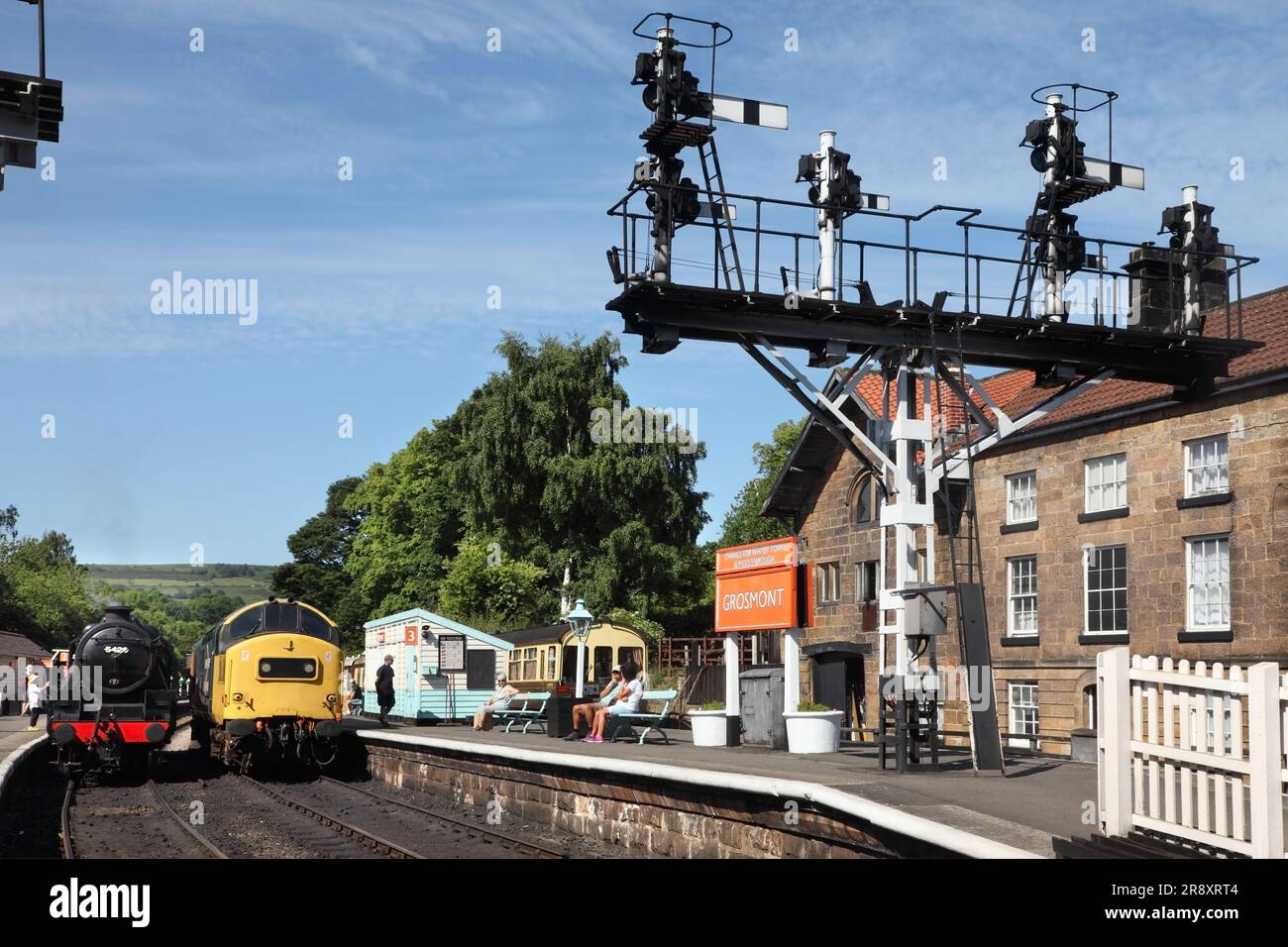 Preserved LMS Black 5 steam locomotive 5428 Eric Treacy and Class 37 ...